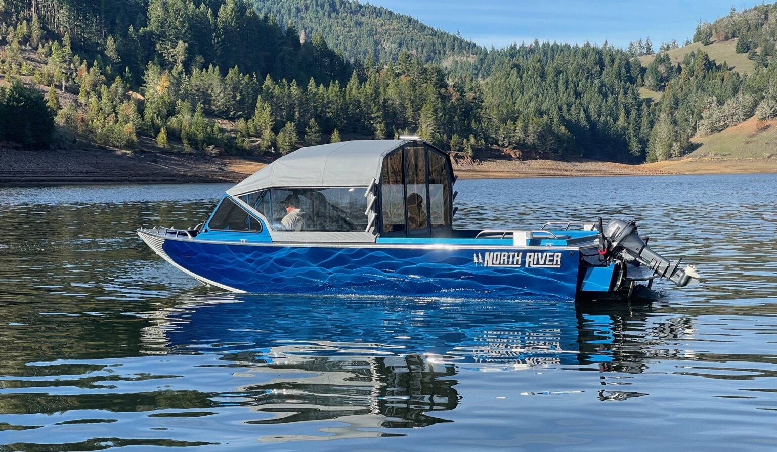 COMMANDER - North River Boats