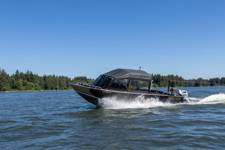 SEAHAWK OUTBOARD - North River Boats
