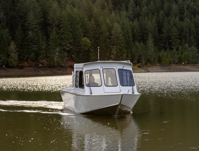 21′ COHO HARD TOP - North River Boats